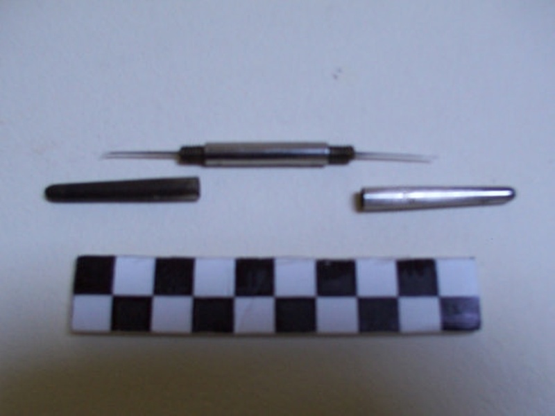Opthalmic spud and curved needle in metal case.; Arnold & sons London ...