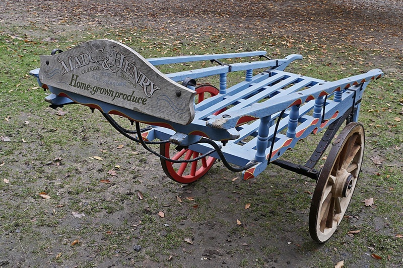 Costermonger's Barrow; C1984.1853 | eHive
