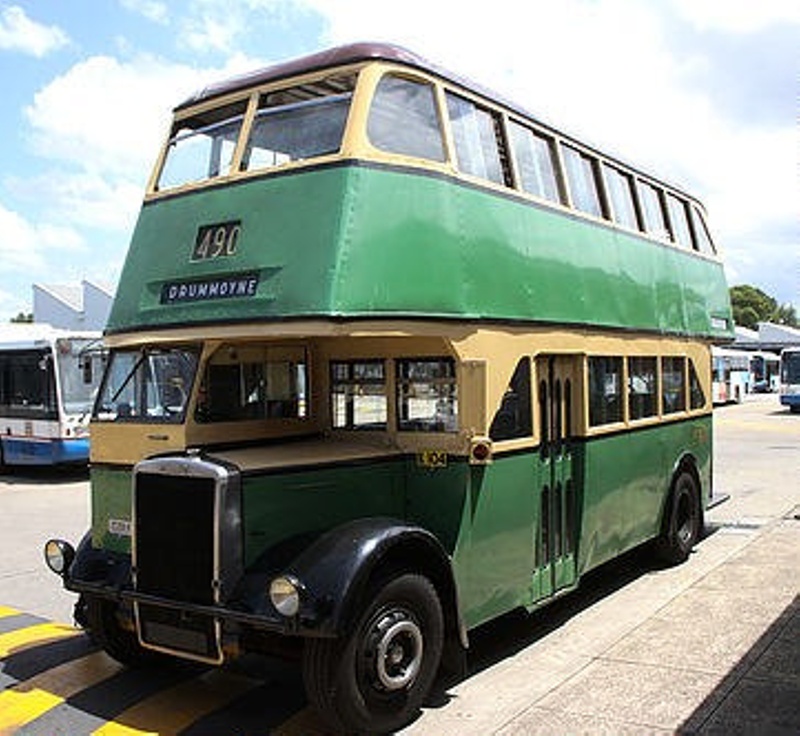 Leyland Titan OPD2/1 DGT 2761 of 1953; Leyland Motors; 1952; SBM18-009 ...