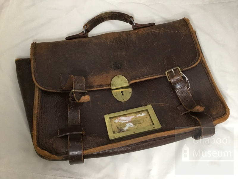 Ministerial briefcase from WW2 (circa 1945) with key ; ULM 2001 007 a ...