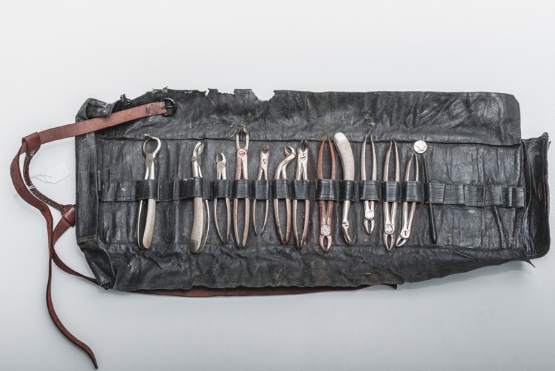 WW1 Field dental surgical kit belonging to John Whittaker Ward; Lee and ...