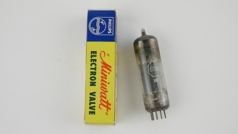 Philip electron valve; Philips; c. 1965; H2022.6.38 | eHive