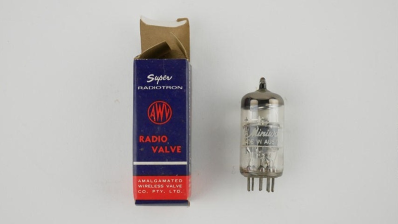 Electron Valve; Philips; c. 1965s; H2022.6.33 | eHive