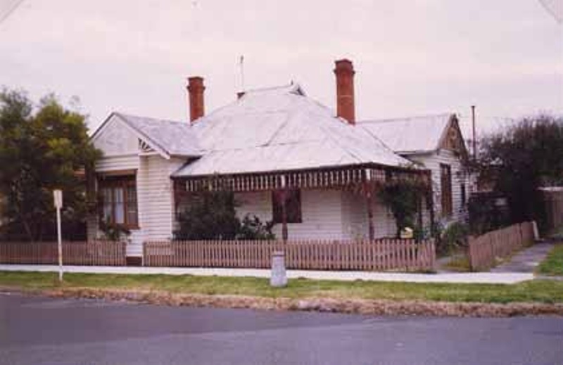 Ivy Dene, 2 Station Street, Sandringham; Larson, Janet; 1998?; P3721 ...