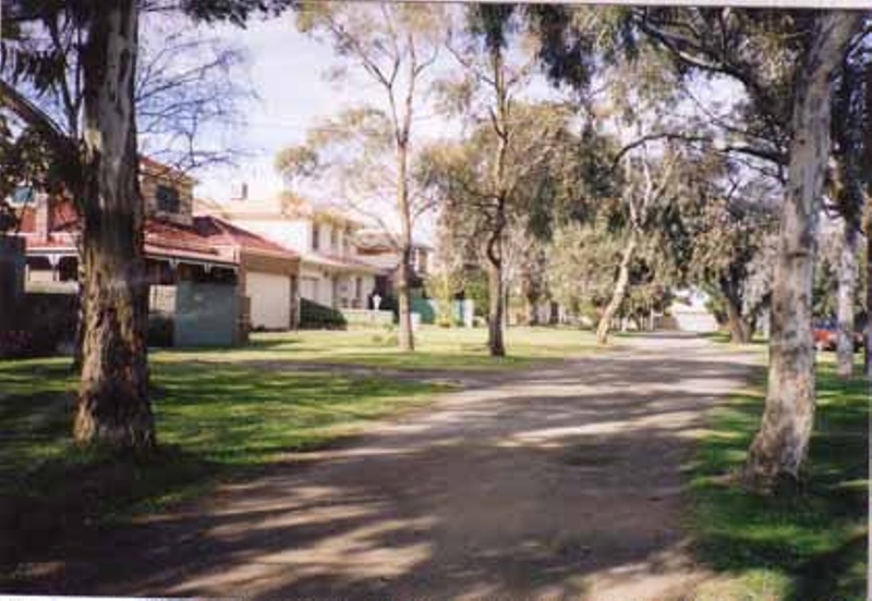 Sarah Street, Black Rock; Utting, Peg; 2000; P3899 | eHive