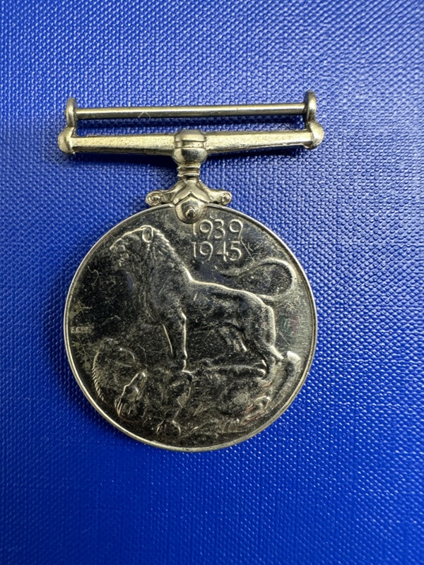 War Medal of Helen Elizabeth Quiney; 1945; OB0084 | eHive