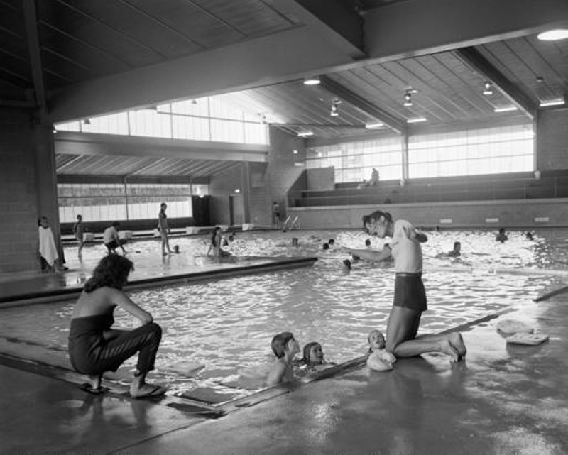 Sandringham Leisure Centre swimming pool; Reynolds, Pauline; 1979 ...
