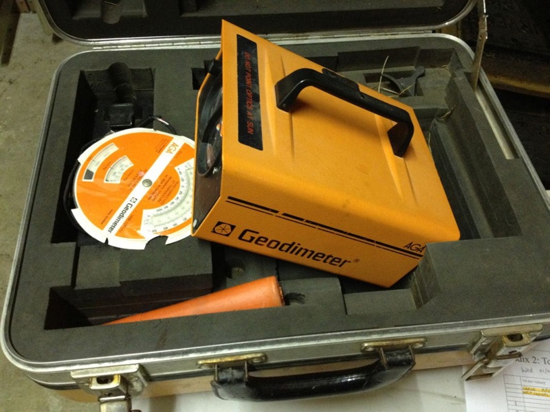 AGA Geodimeter 112 S/N 24057; EDM 19 | eHive