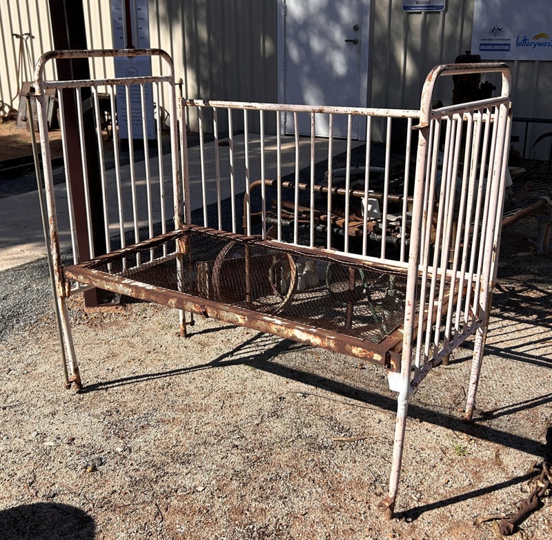 Drop-side Cot; HW034 | eHive