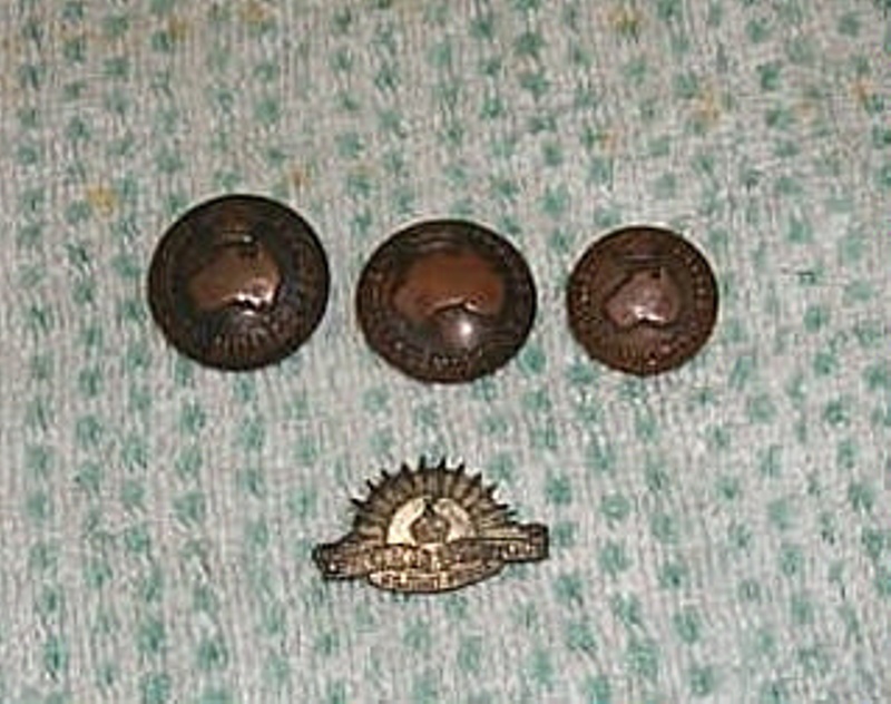 Service buttons, (3) and badge,; 03035 | eHive