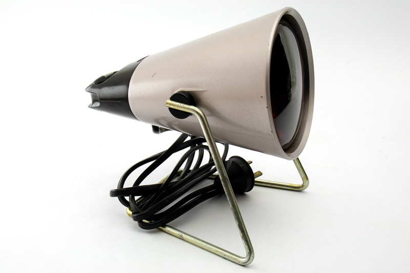 PHILIPS INFRARED HEAT TREATMENT LAMP; Philips; 1960s; TPSM1140 | eHive