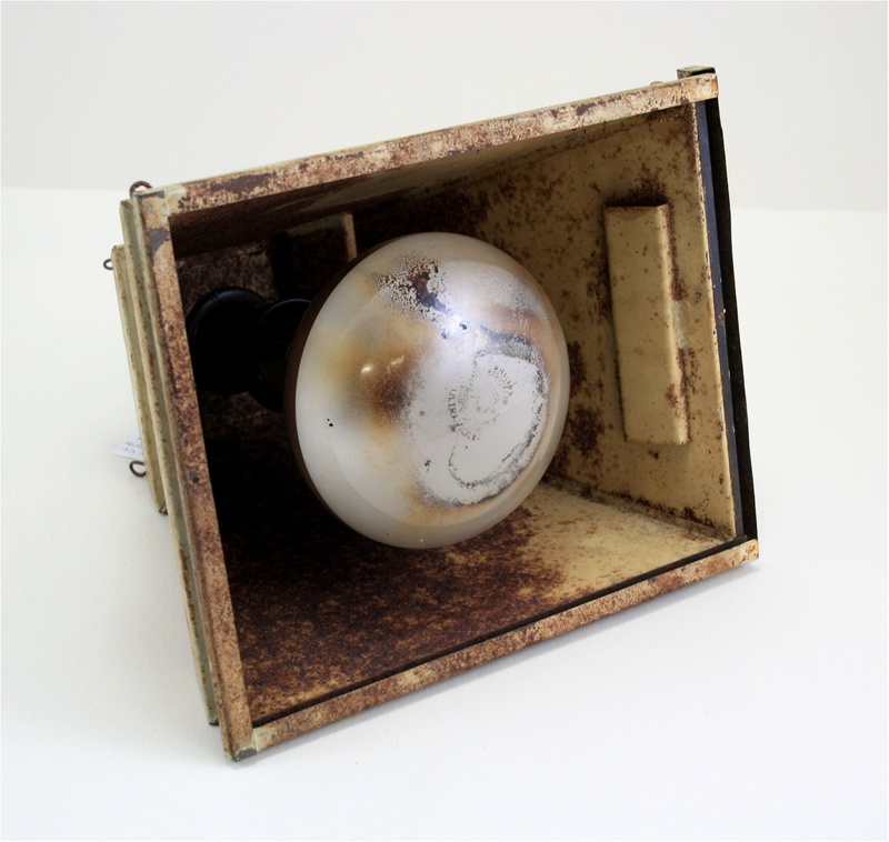 SHED LAMP; TPSM406 | eHive