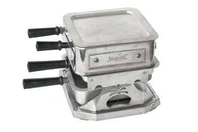 HOTPOINT TOASTER GRILLER; Hotpoint; c1913; TPSM273 | eHive